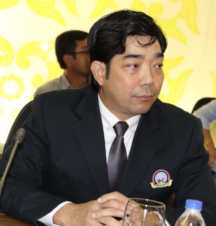 Dr. DOUK KUNSENA - SokhaKrom